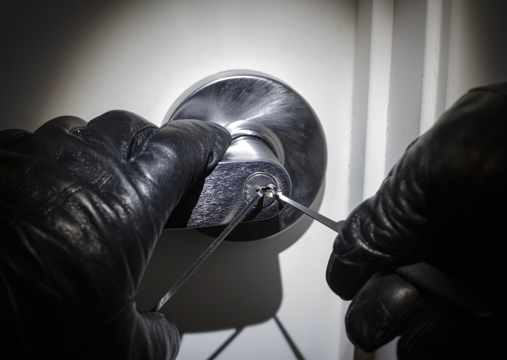 The Differences Between Robbery, Burglary, and Theft | Bramnick Law